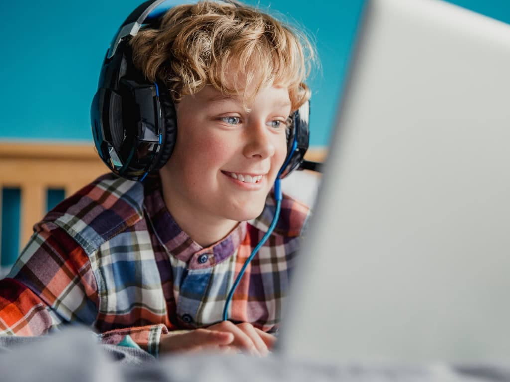 Beyond The Screen: Building Authentic Teacher-Student Relationships In ...